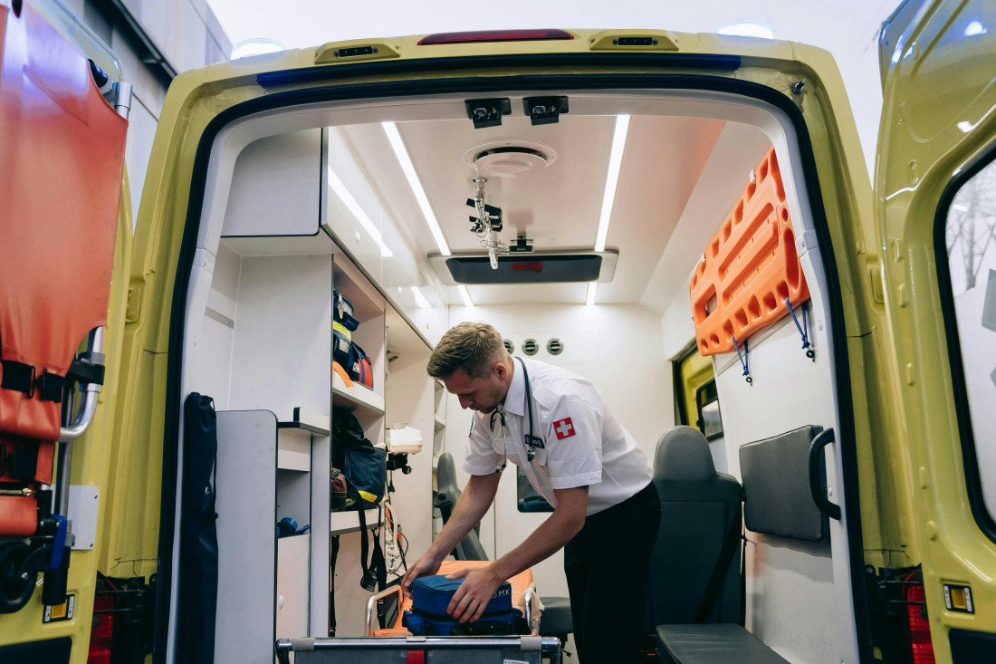 Ambulance care assistant | Career Profiles | Buckinghamshire Skills Hub