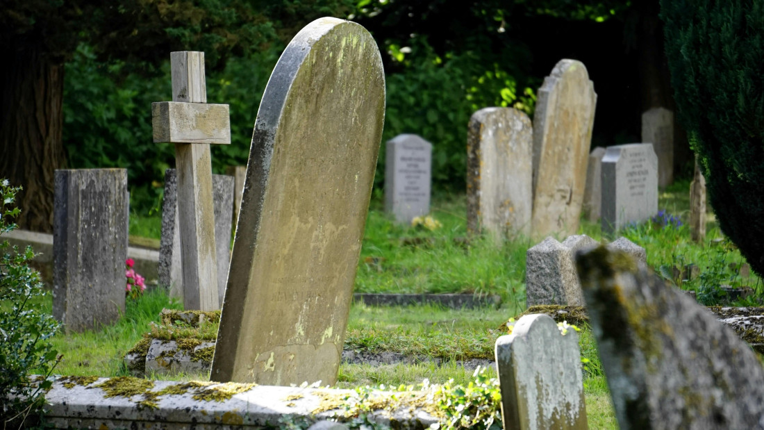 Cemetery worker | Career Profiles | Buckinghamshire Skills Hub